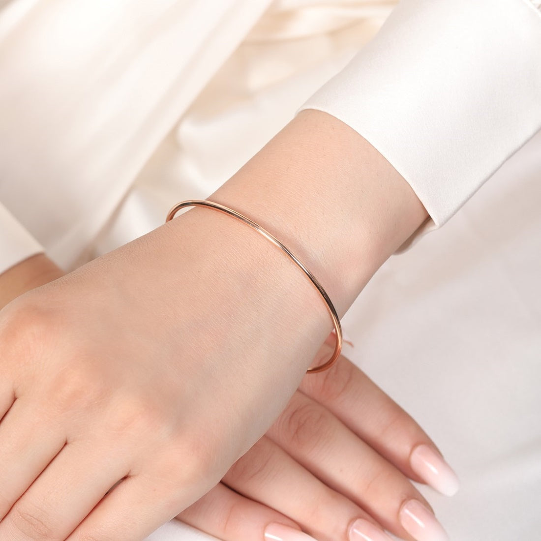 Buy Timeless Elegance Rose Gold-Plated Plain Silver Bracelet – Zavya