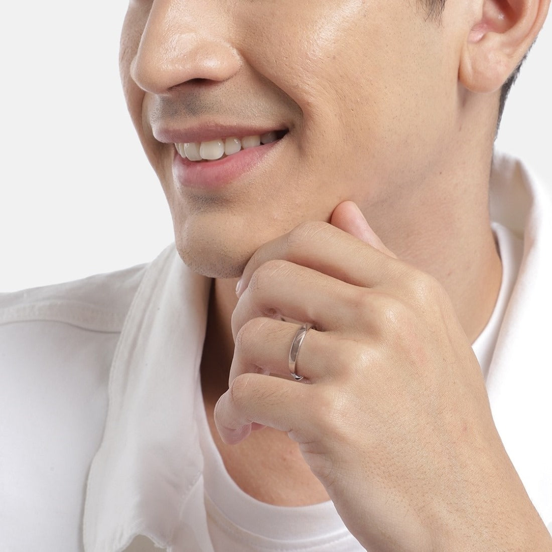 Classic Elegance Rhodium-Plated 925 Sterling Silver Men's Ring (Adjust ...