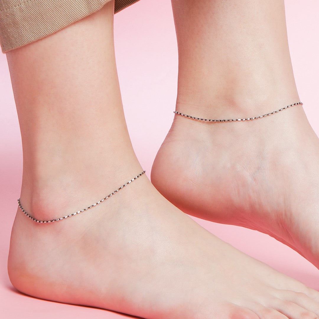 Buy Radiant Charms Silver-Plated Women's Anklet – Zavya