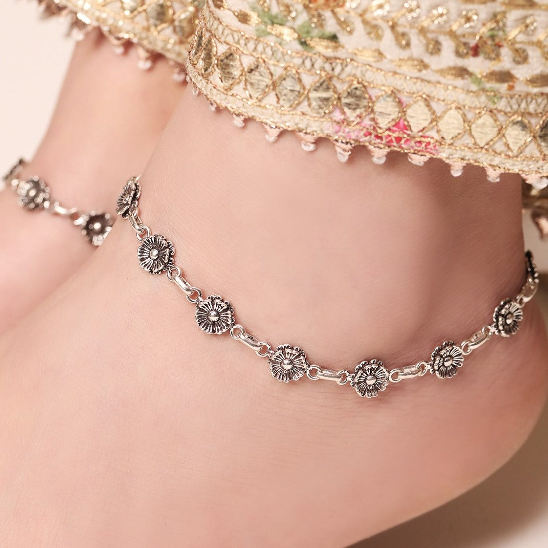 Buy Blossom Elegance Rhodium-Plated Flower Anklet for Women – Zavya