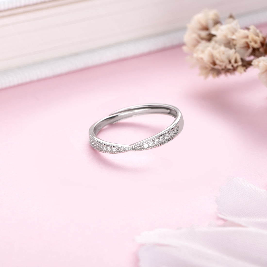Zavya 925 Sterling Silver Ring - Valentine's Gift
