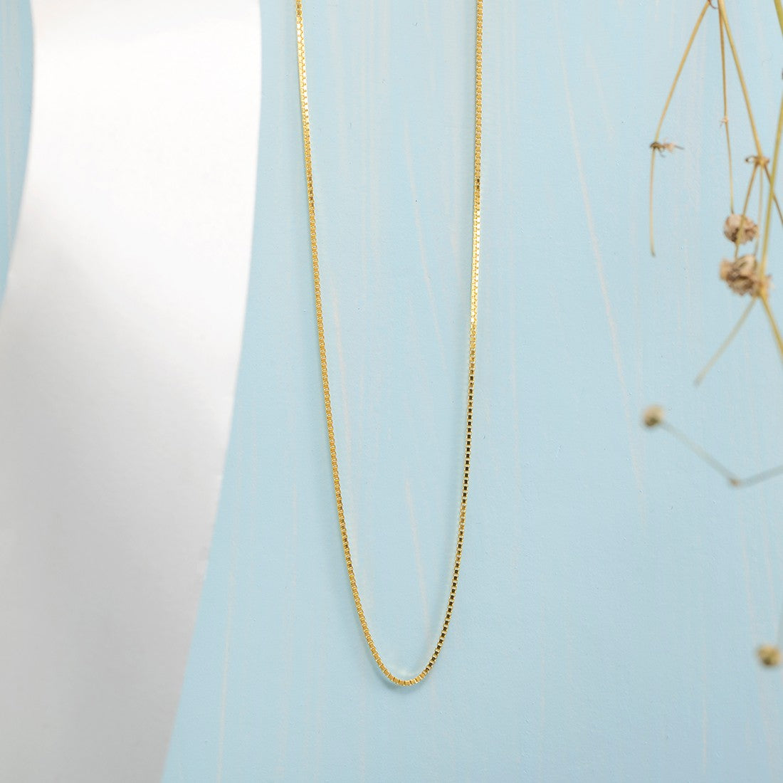 Sleek and Modern Golden Plated 925 Silver Box Chain Gift Hamper – Zavya