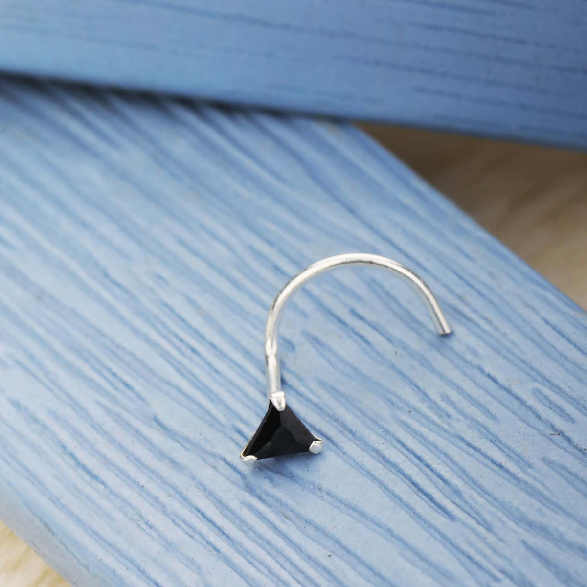 Charming and Edgy Triangle 925 Silver Nose Pin - Valentine's Gift – Zavya