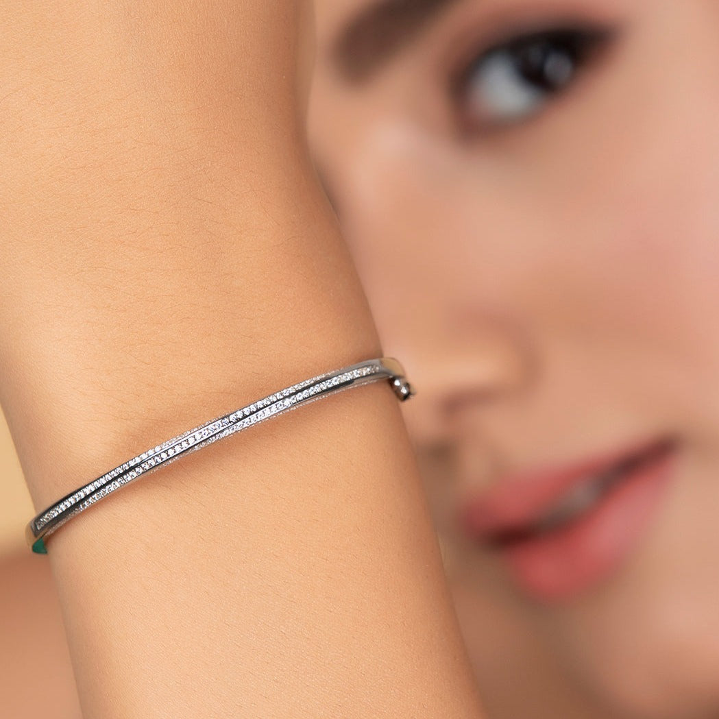 Dazzling 925 Sterling Silver Bracelet - Valentine's Gift – Zavya